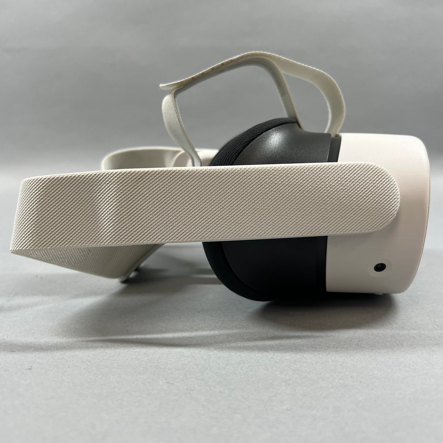 Meta Quest 3S 128GB VR System KW49CM – PayMore Milwaukee